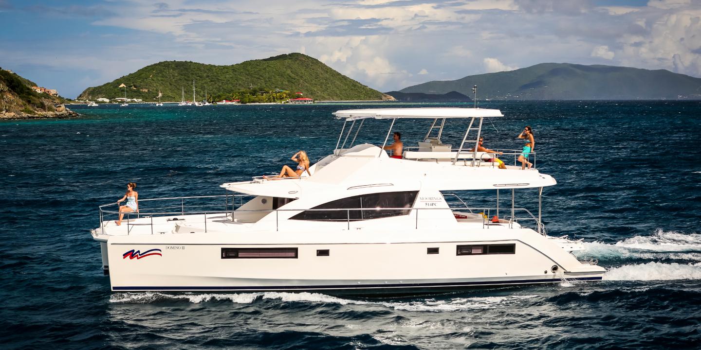 Robertson and Caine 514 POWER-CAT - Artisans of Yachting