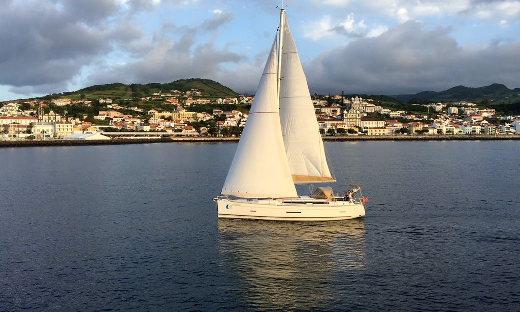 Dufour 450 Grand Large - Artisans of Yachting